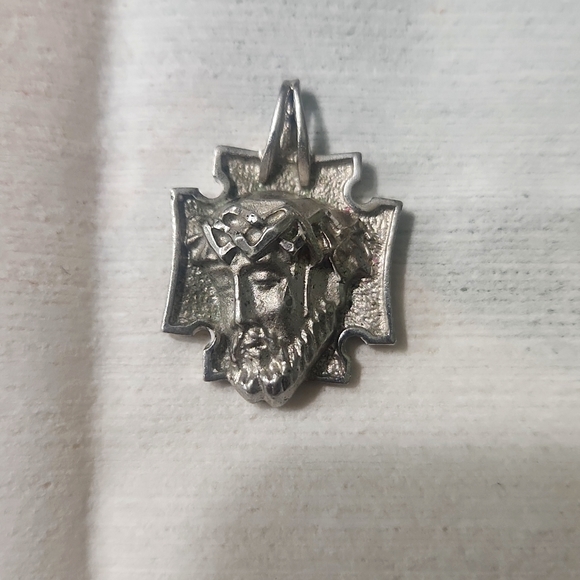 Sterling | Jewelry | Vintage Catholic Sterling Silver Jesus Crown ...